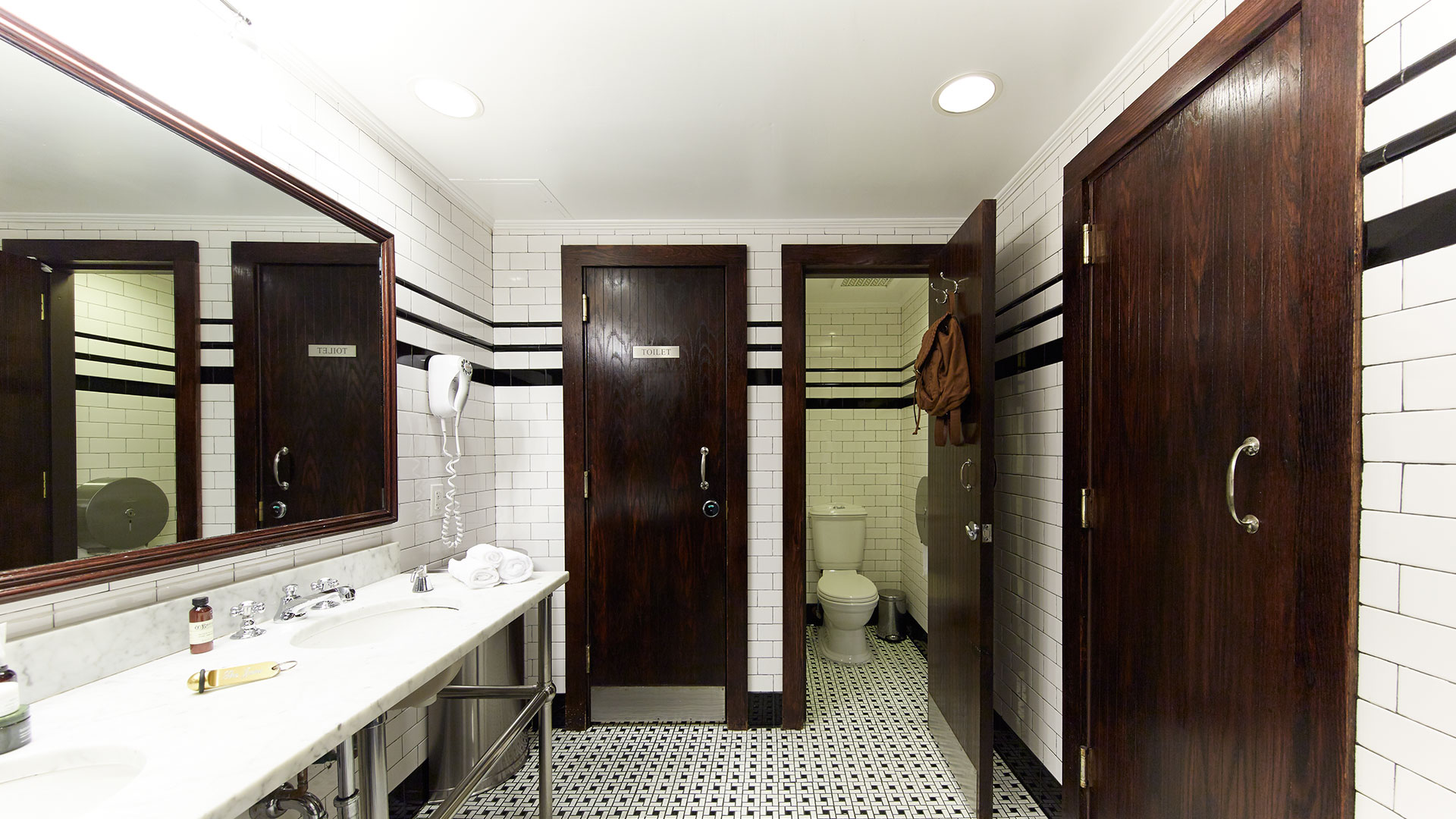 Standard Cabin Hotel Room | The Jane Manhattan NYC